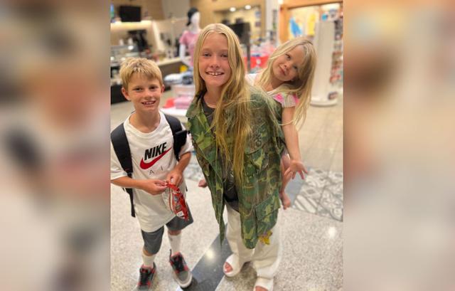 Jessica Simpson Posts Photo From Children's First Day Of School