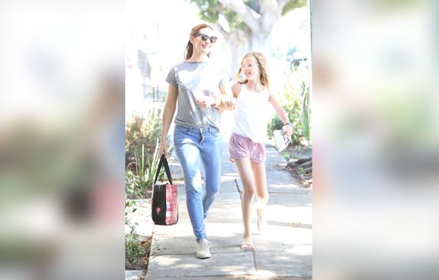 Jennifer Garner’s Daughter Violet Looks So Grown Up In These Pics!
