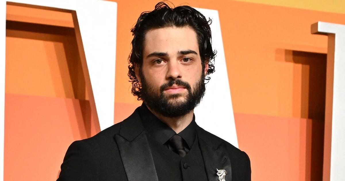 Zoe Kravitz & Noah Centineo 'Aren't Putting A Label' On Their Fling