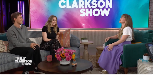 Kelly Clarkson Drools Over Austin Butler After He Shares Pottery Hobby