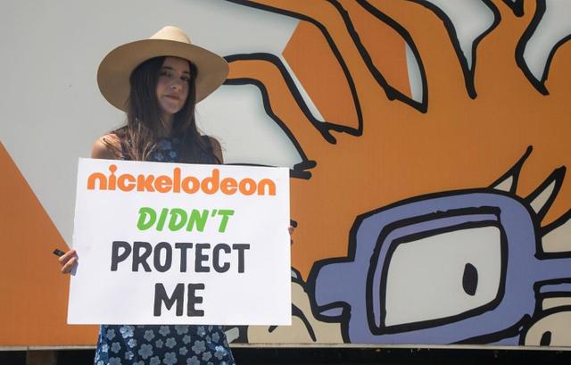 'Zoey 101' Star Alexa Nikolas Protests 'Traumatic' Nickelodeon Network