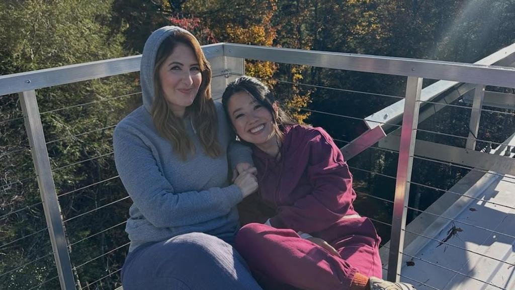 Sherry Cola & D'Arcy Carden Talk Working On 'Wild Vacation Rentals'