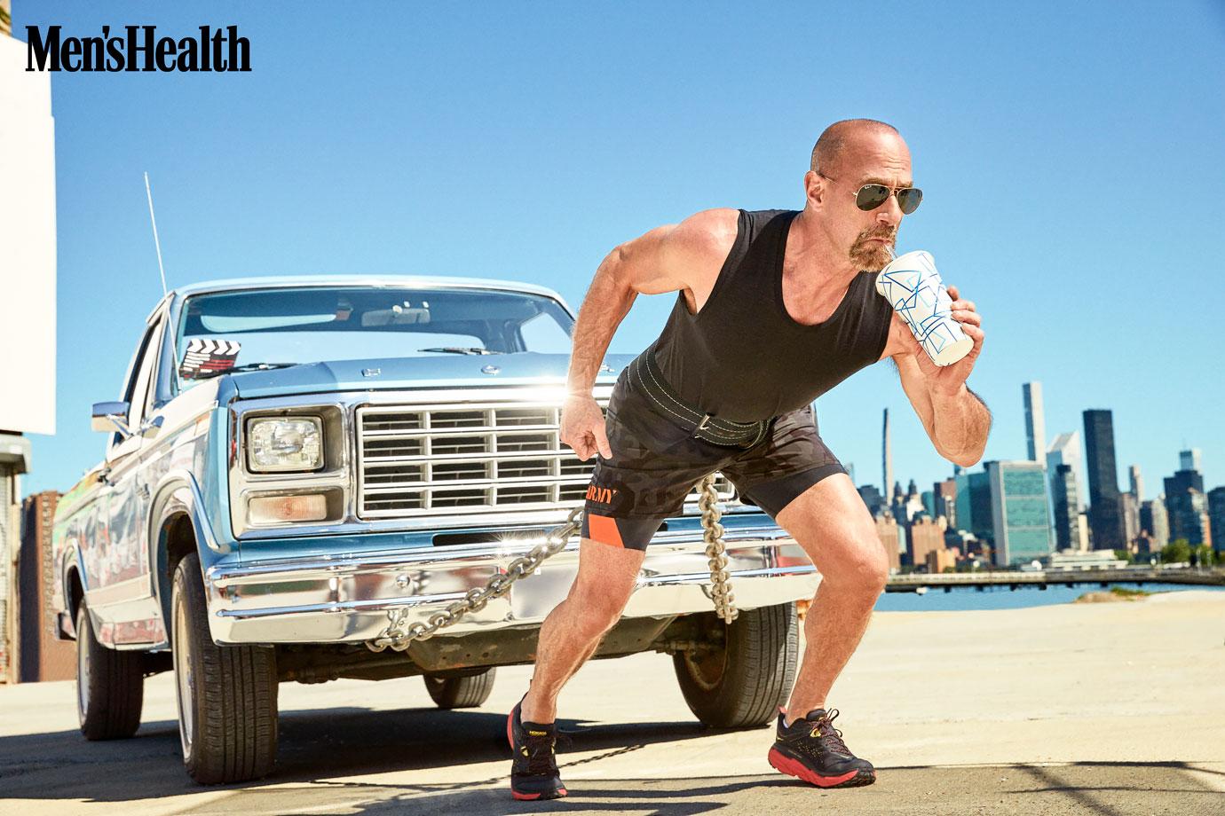 Christopher Meloni Strips Down, Flaunts Enviable Abs: Photos