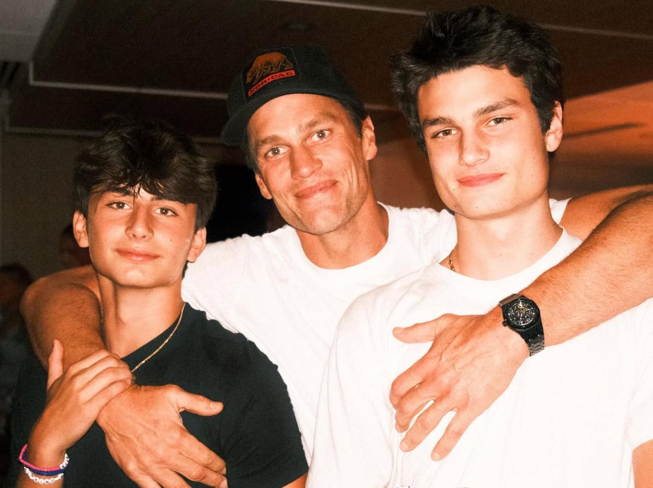 Tom Brady Posts Shirtless Thirst Trap While Fishing: Photo