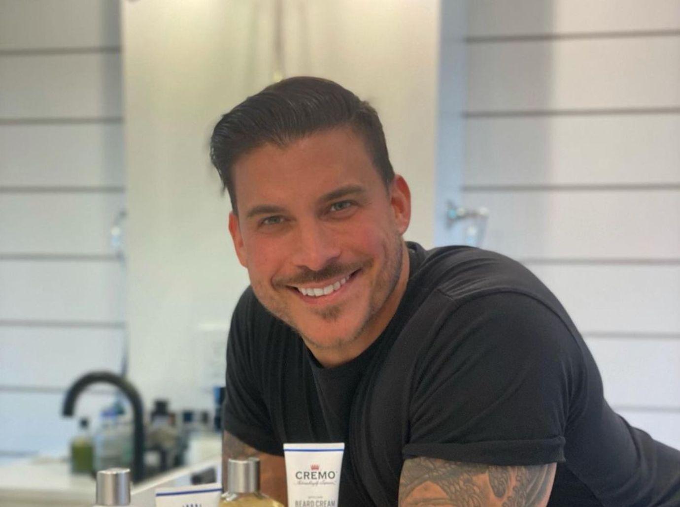 Brittany Cartwright Serves Jax Taylor With Divorce Papers On Camera