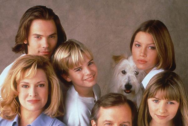 The 7th Heaven Cast Reunited! See The Amazing Camden Family Group Shot ...