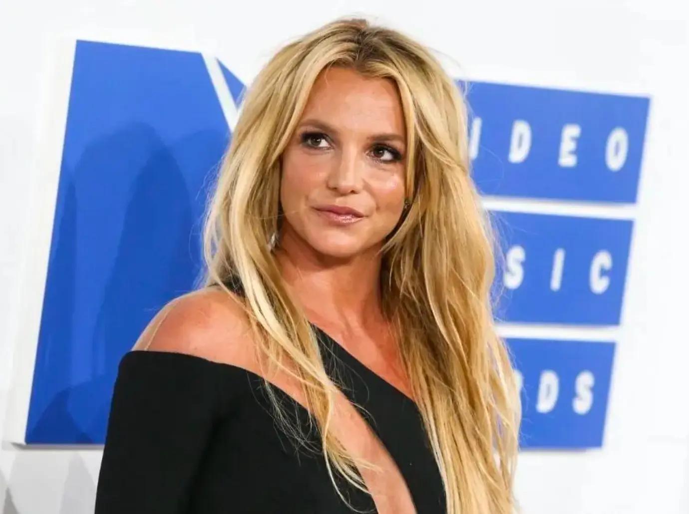 Britney Spears' Mental Health & Finances Put Her In 'Serious Danger'