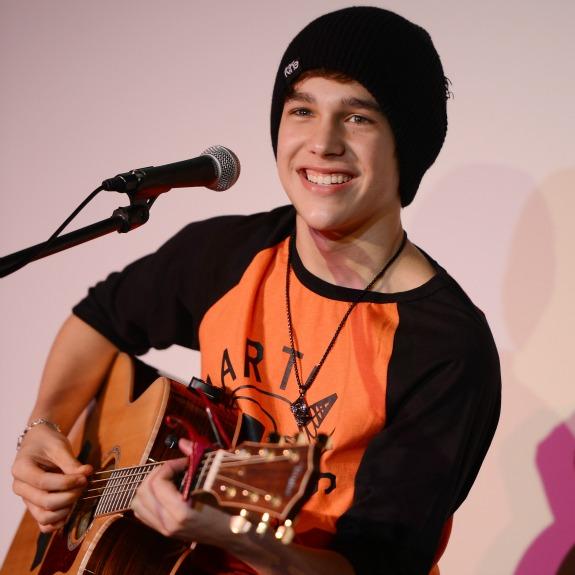 5 Things to Know about Rising Star (And Birthday Boy!) Austin Mahone