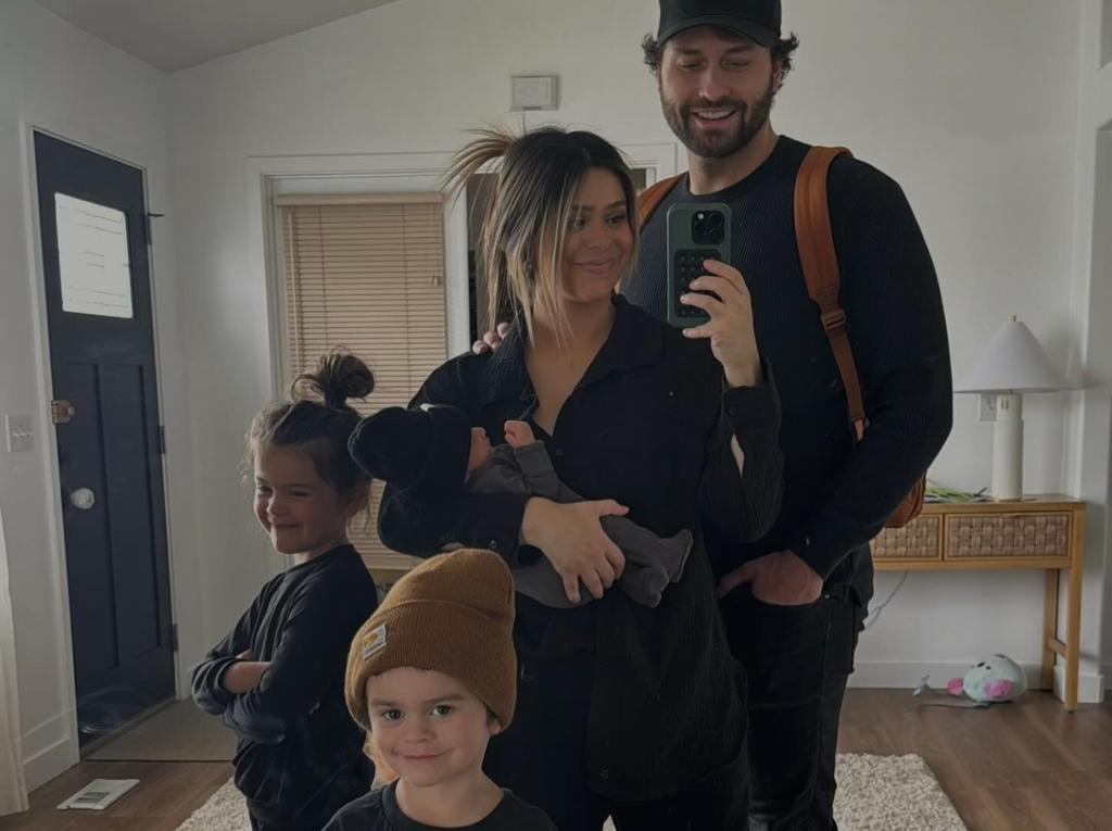 Did MomTok's Taylor Frankie Paul & Dakota Mortensen Break Up?