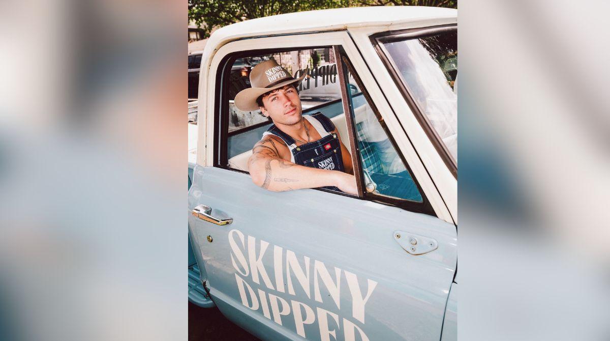 Love Island's Rob Rausch Teams Up With SkinnyDipped: Photos