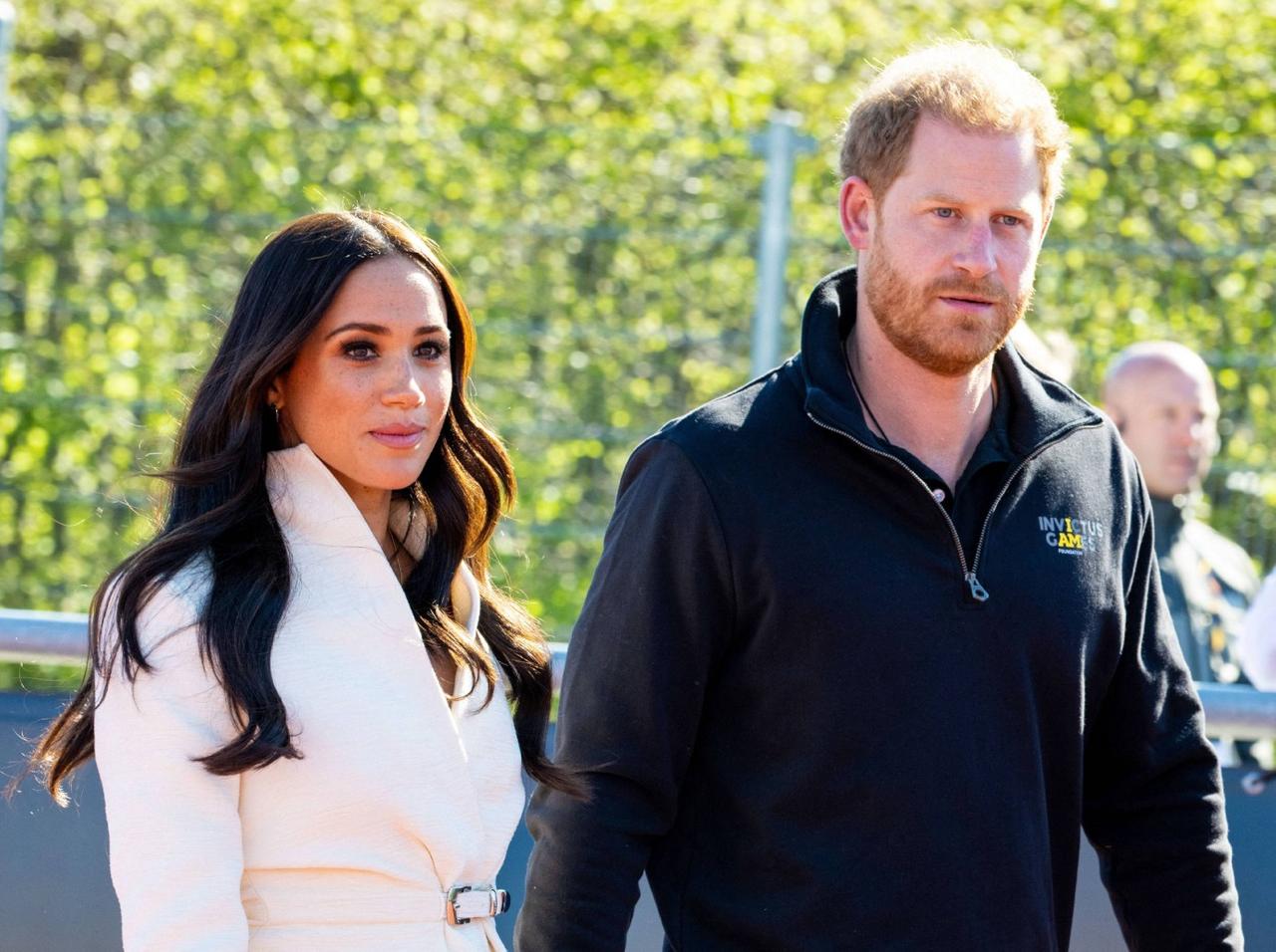 Archie's Birthday Gift Revealed, Harry & Meghan Send Thank You Note