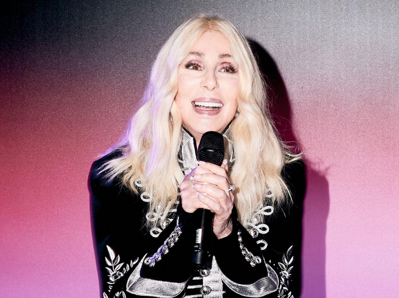 Paul Giamatti & Cher Have Been Playing Phone Tag For Years