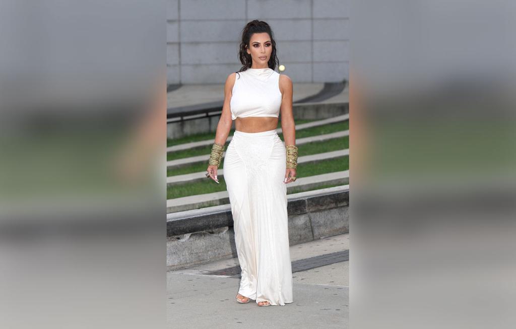Kim Kardashian Wears New Teeth Grillz On Instagram