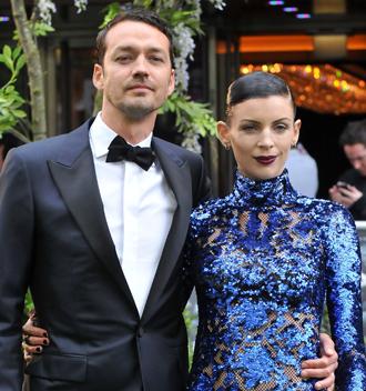 Rupert Sanders Releases Public Apology to "Beautiful Wife and Heavenly ...