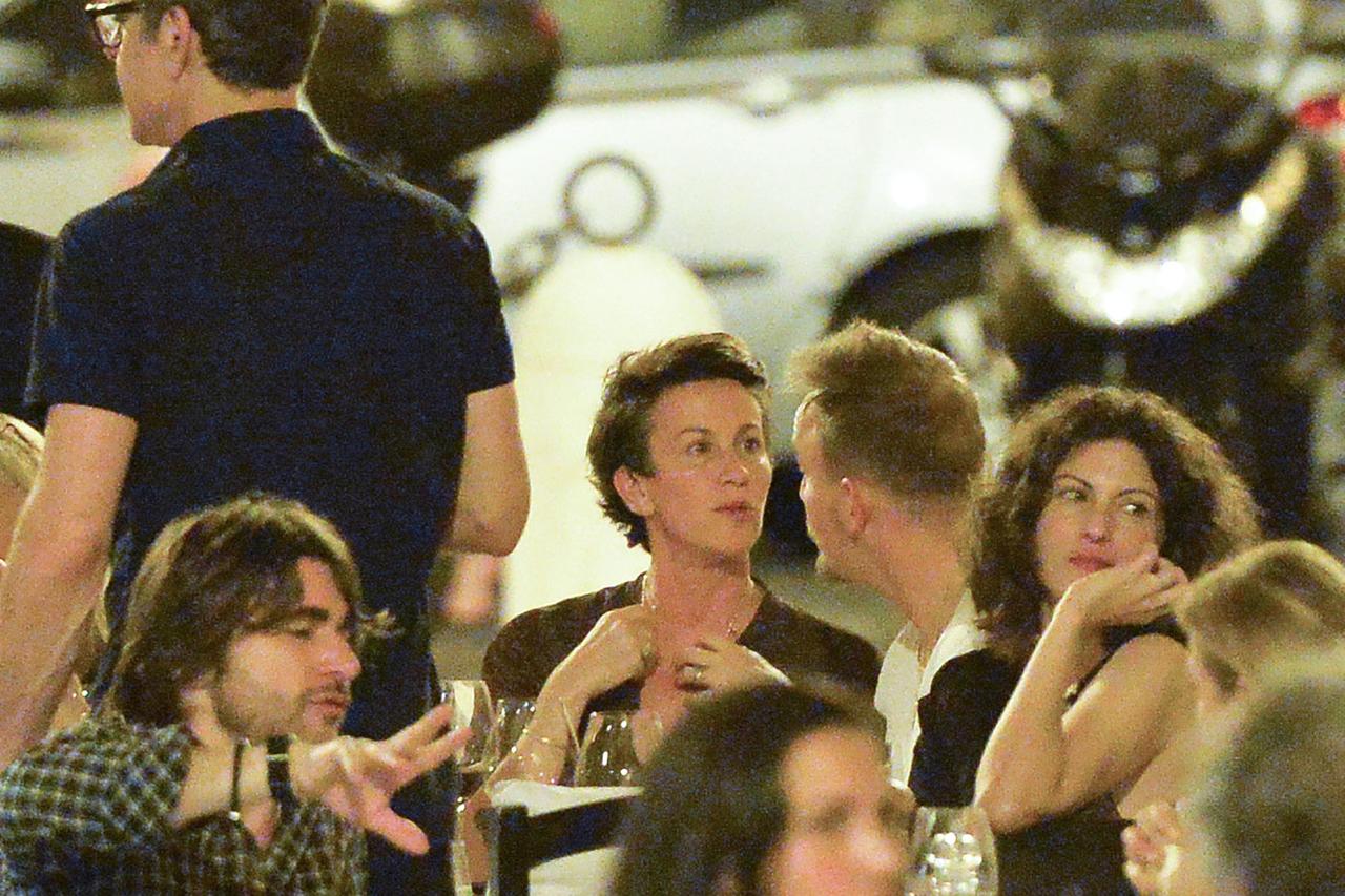 Alanis Morissette Enjoys Dinner With Friends Ahead Of Mini European Tour