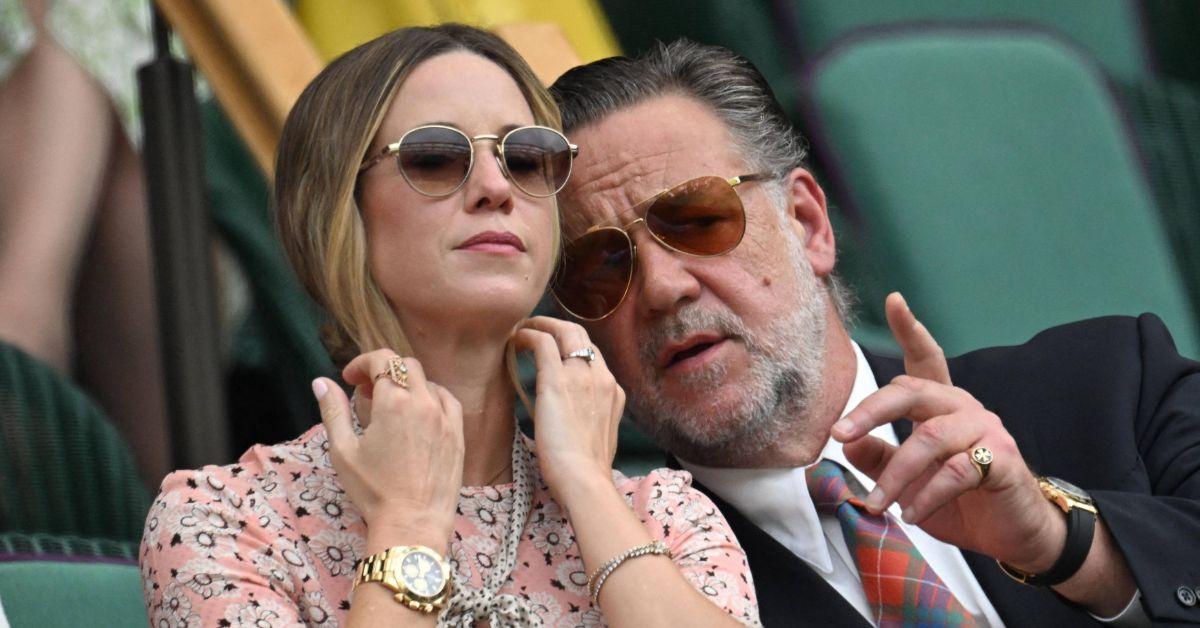 Russell Crowe Shows Off Slim Figure During TIFF Red Carpet Appearance