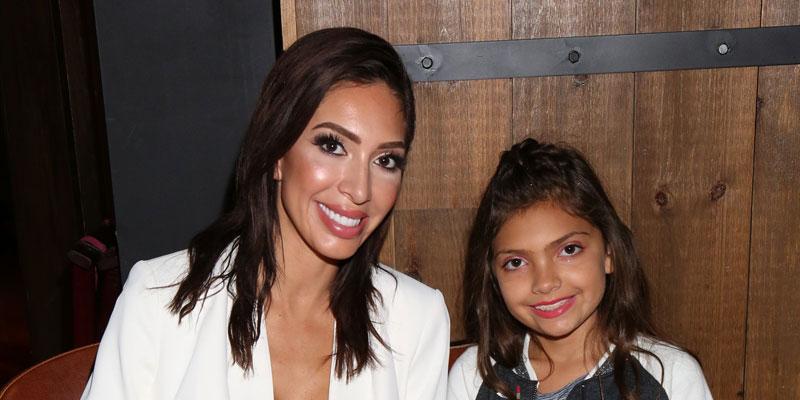 Farrah Abraham & Daughter Sophia Hit The Lakers Game On Christmas