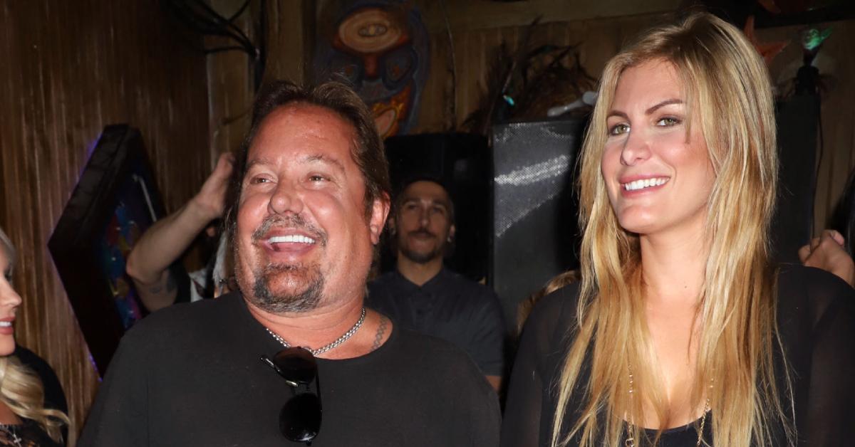 Motley Crue Singer Vince Neil's Girlfriend Survives Fatal Plane Crash