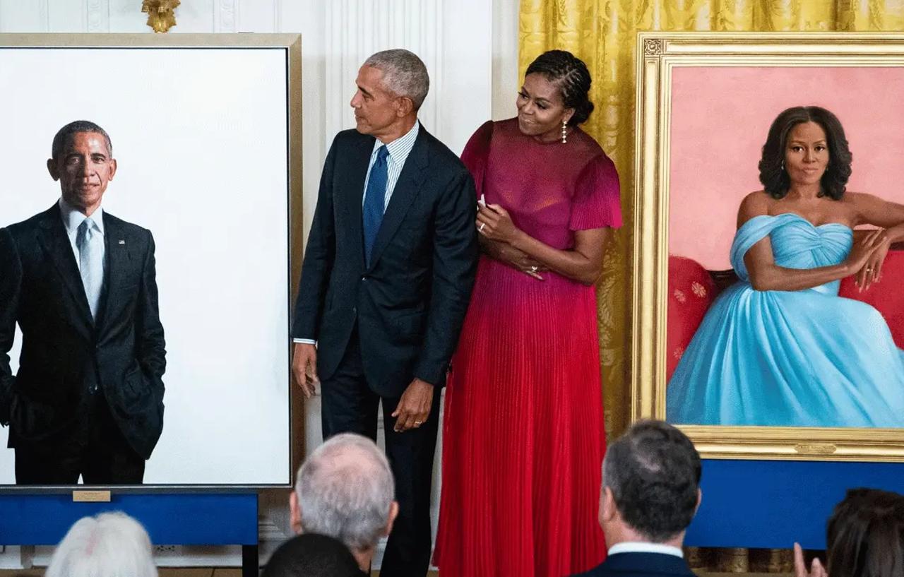Barack Obama Touches Wife Michelle's Behind During Greek Vacation