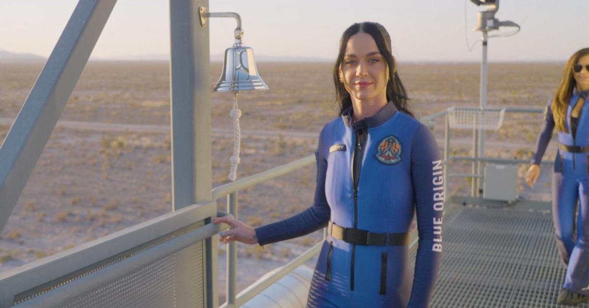 Katy Perry, Lauren Sanchez & Gayle King Wear Tight Space Suits: Photos