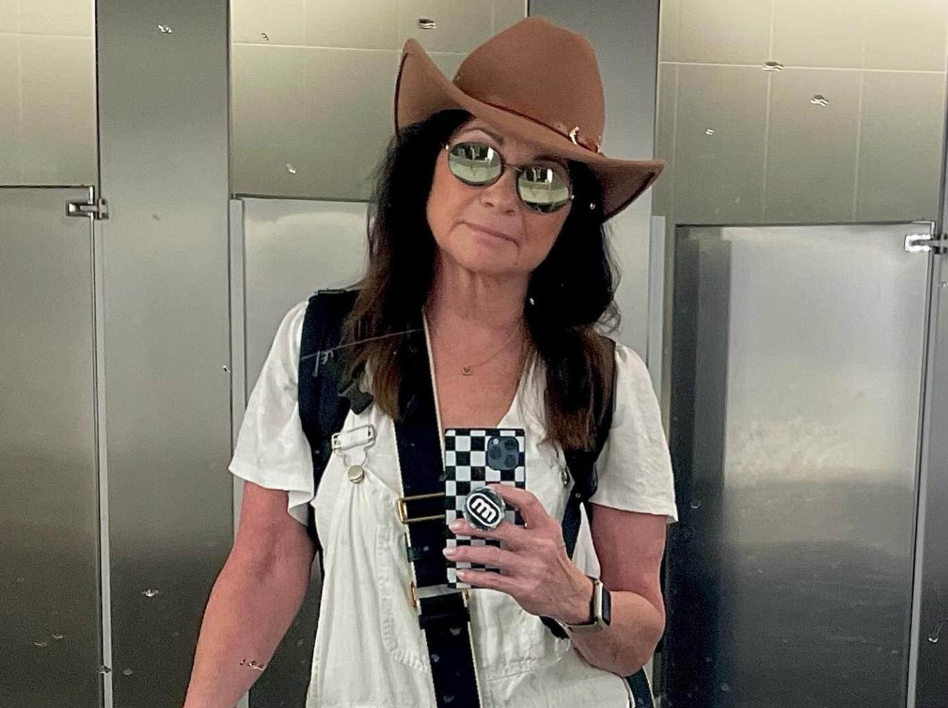 Valerie Bertinelli, 64, Shows Off Body In Bra & Underwear: Photo Valerie Bertinelli, 64, Shows Off Body In Bra & Underwear: Photo