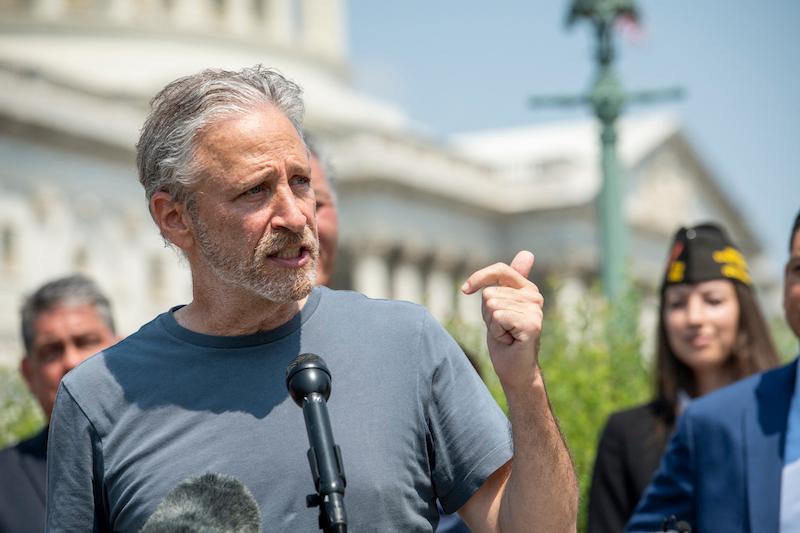 Jon Stewart Tears Apart Tucker Carlson's Interview With Vladimir Putin