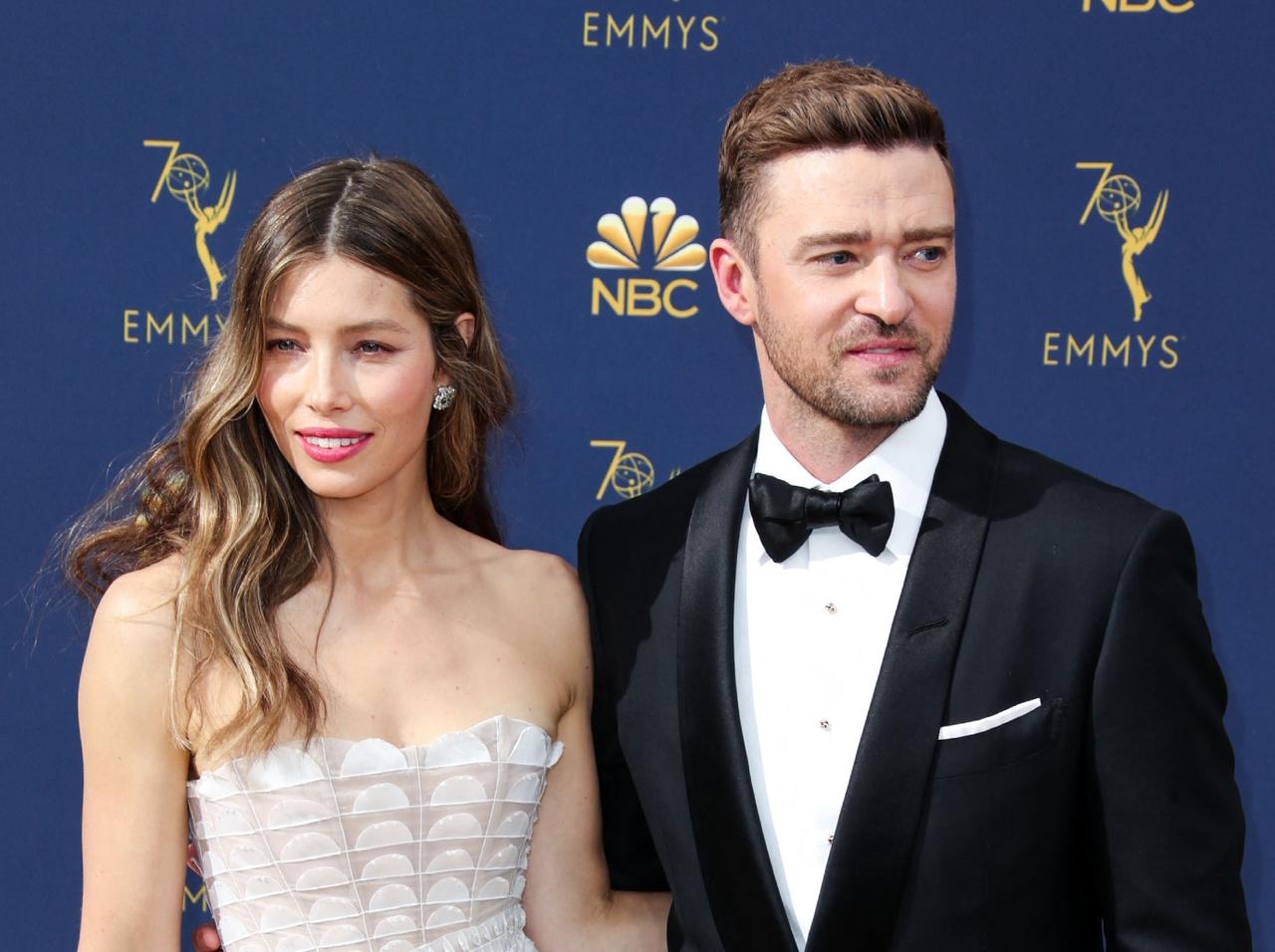 Justin Timberlake & Jessica Biel Hold Hands In Rome
