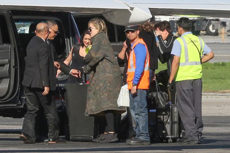 Kris Goes Commando! Jenner Exposes Her Bare Butt In See-Through Leggings!