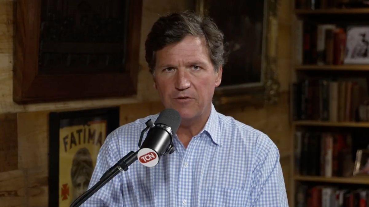 Tucker Carlson Sucks Up To Trump After President's Scathing Remarks