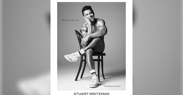 Kelly Ripa's Husband Mark Consuelos Nearly Exposes His Bulge: Photos