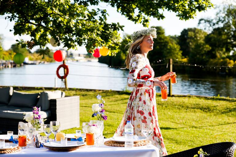 Caroline Fleming's Cookbook And Entertaining Tips