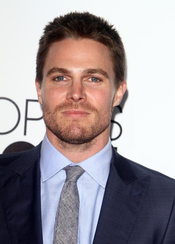 OK! Hottie of the Day: Arrow's Stephen Amell at the People's Choice Awards