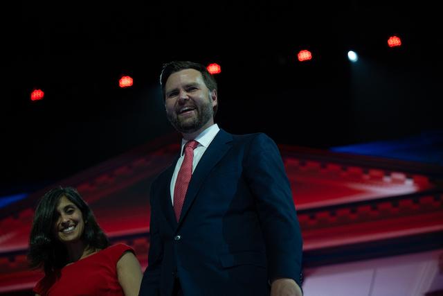 J.D. Vance Ridiculed After Photo of Him In Drag At Yale Resurfaces