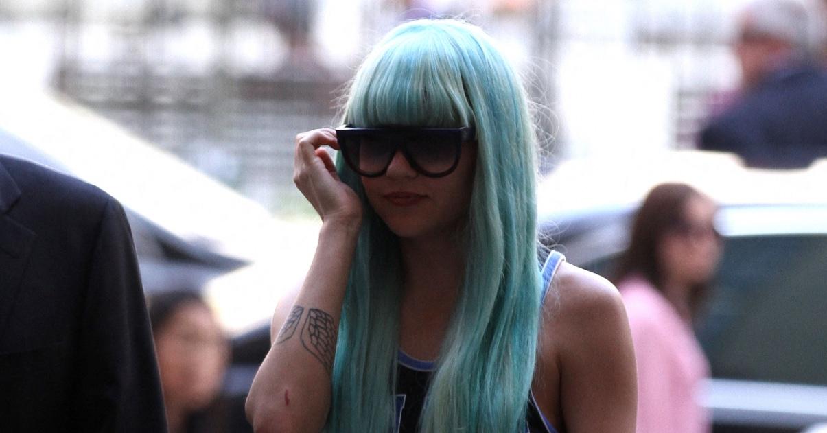 Amanda Bynes Decides To Resume Podcast Interviews After 1-Day Pause