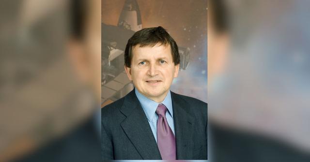 Martha Stewart's Dating History: Andy Stewart, Charles Simonyi & More