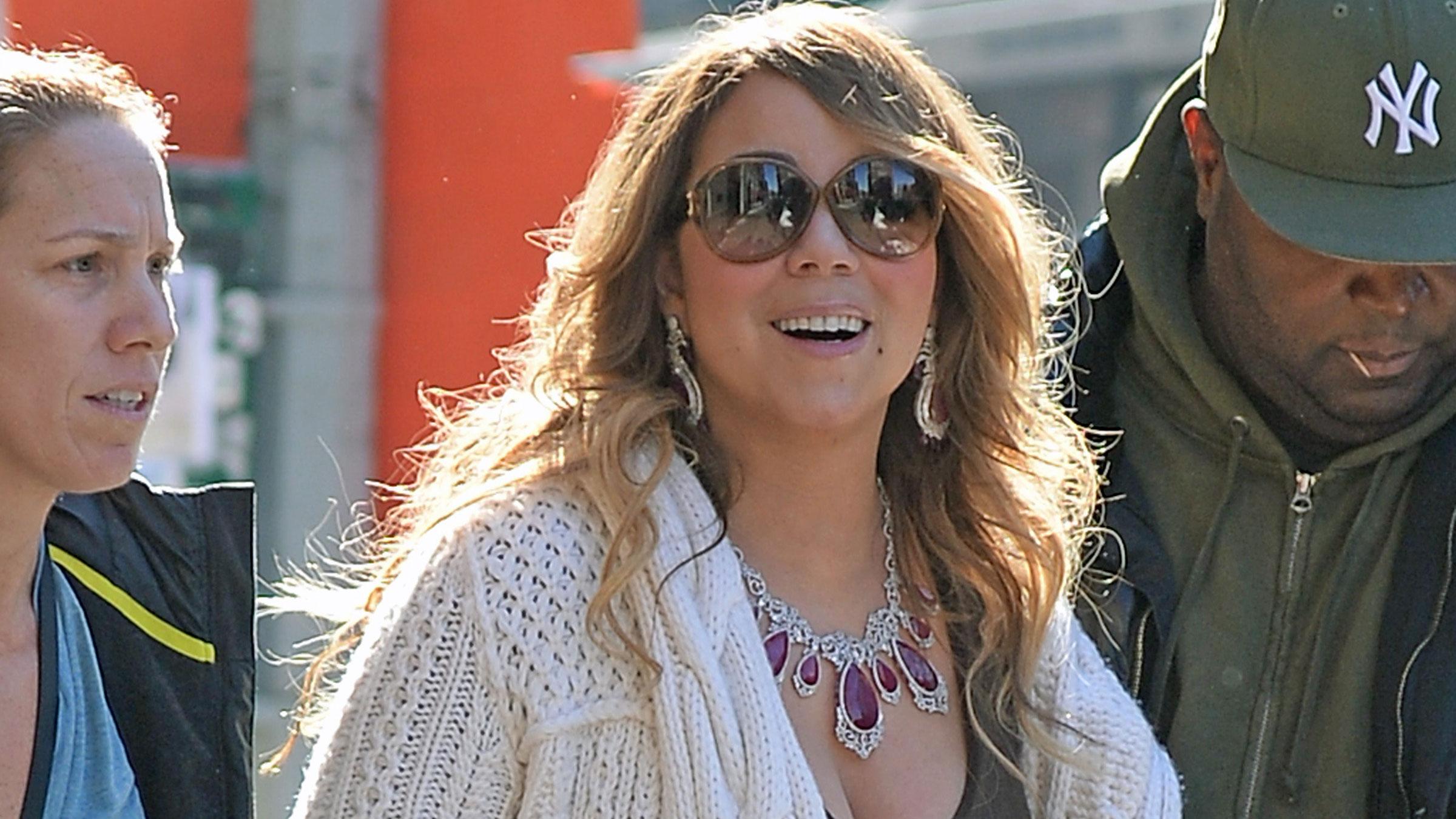 Mariah Carey Happily Greets Fans In NYC While Wearing Major Bling!