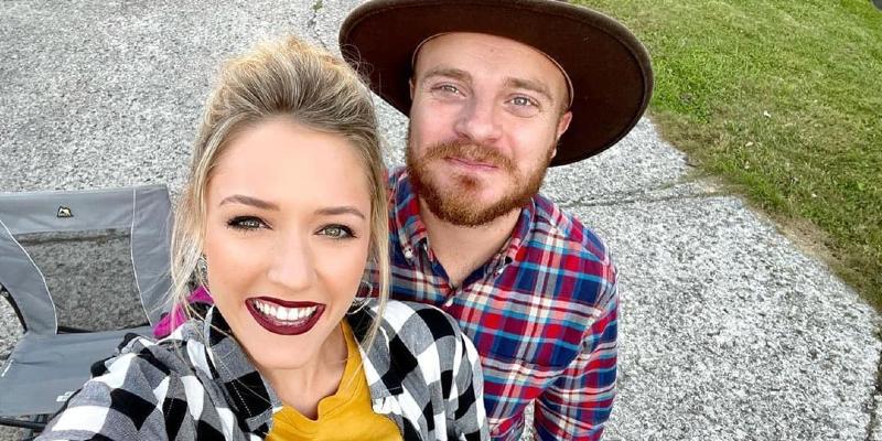 'The Voice' Alum Emily Ann Roberts Marries Her High School Sweetheart
