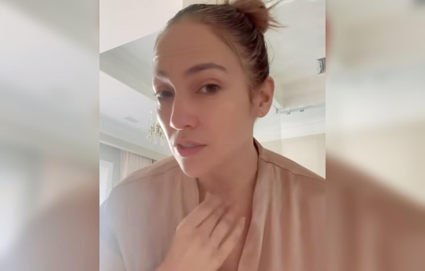 Jennifer Lopez's Most Stunning Make-Up Free Photos