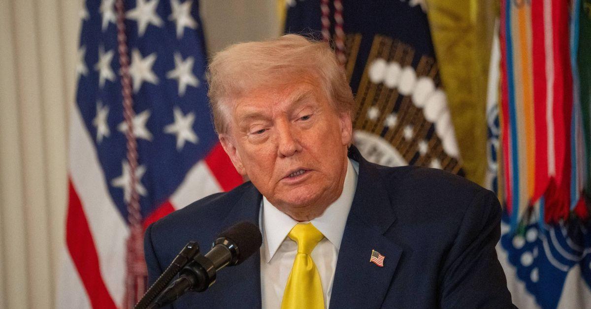 White House Covers Up Donald Trump's Cankles In New Photos