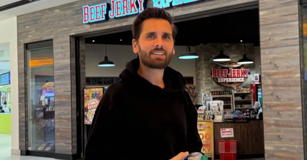 Scott Disick Sparks Mixed Reactions For Small Tip On 'The Kardashians'