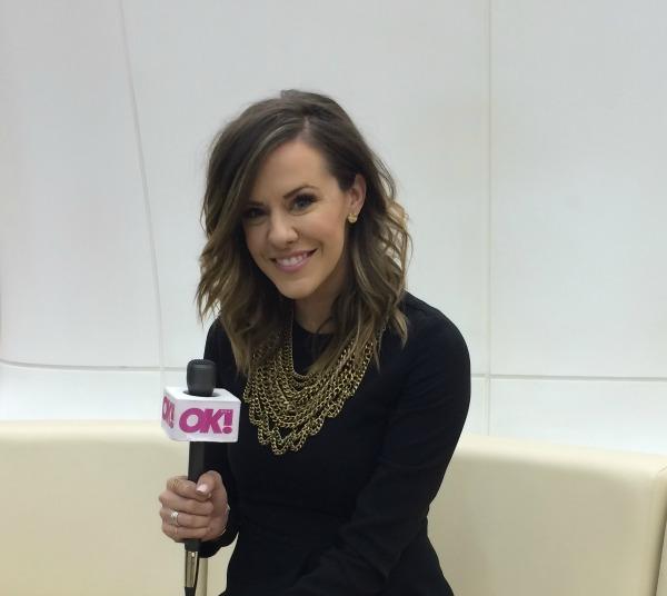 Sunglasses, Makeup and Even Hairballs—Courtney Kerr Shows Us Everything ...