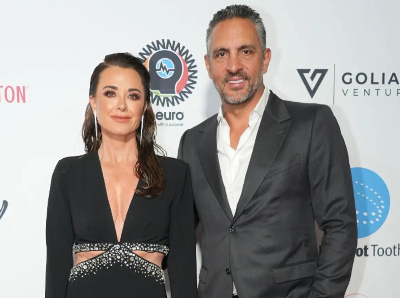 Kyle Richards Hires Divorce Lawyers After Split From Mauricio Umansky