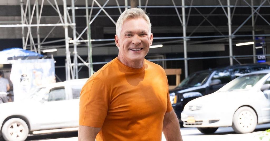 GMA's Sam Champion Flaunts Buff Body As He Leaves NYC Apartment