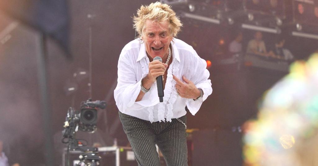Rod Stewart Rocks Colorful Outfits As He Performs At Glastonbury: Pics