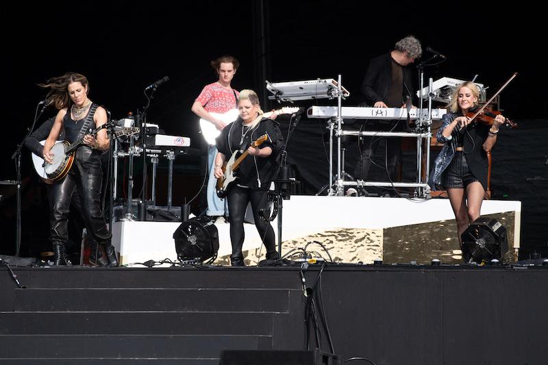 Dixie Chicks Founding Member Laura Lynch Dead From Car Crash