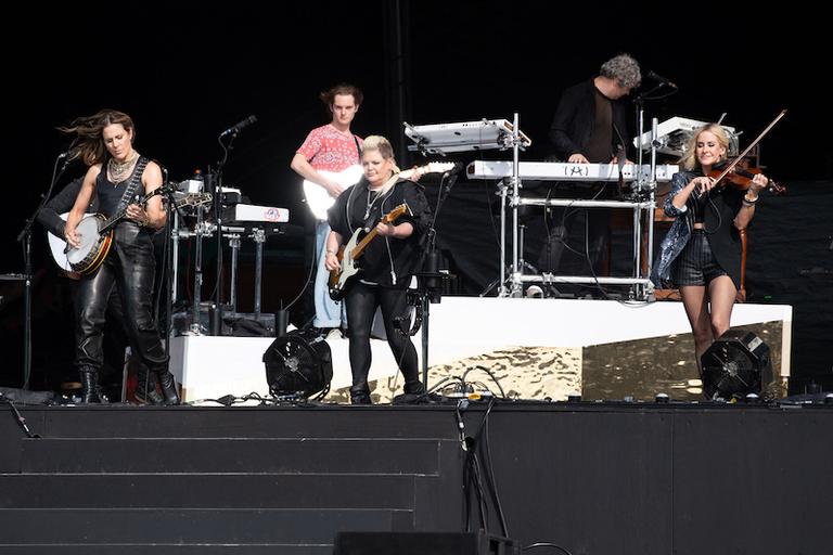 Dixie Chicks Founding Member Laura Lynch Dead From Car Crash