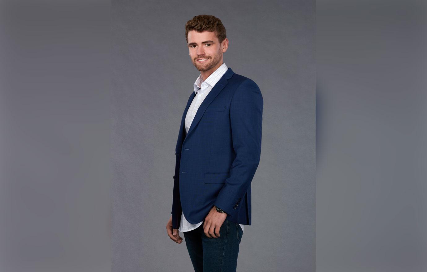 Luke P & Luke S Get Physical To Win Over 'Bachelorette' Hannah Brown