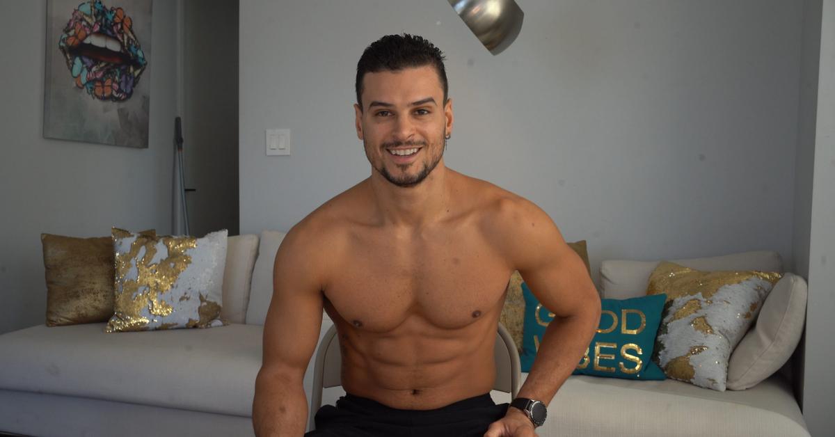 Trainers Secret: Two Easy At-Home Moves To Fuel Your Core