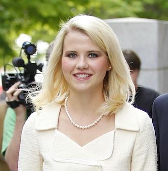 Elizabeth Smart & Matthew Gilmour Wed in Hawaii