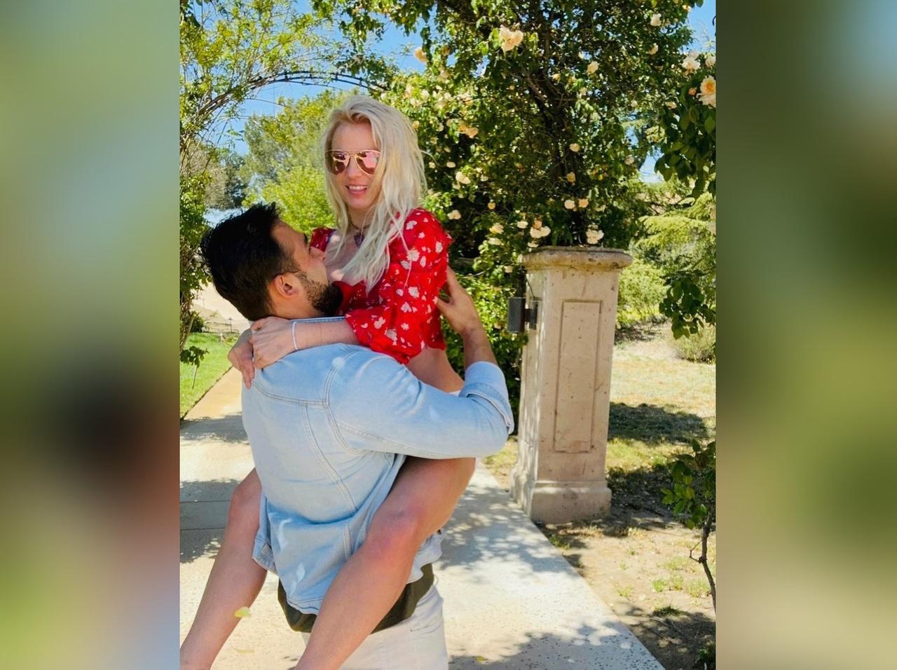 Britney Spears & Husband Sam Asghari Kiss In PDA-Packed Video